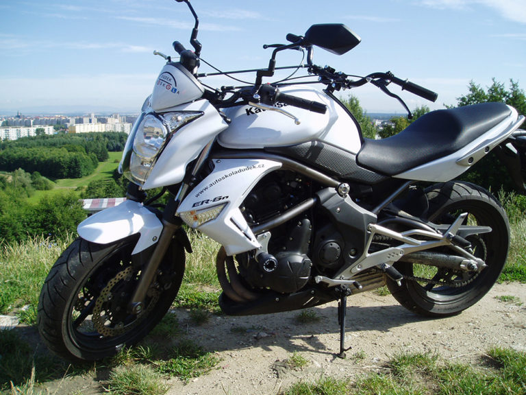 motorka_ridicak_na_motorku – Autoškola Hradec Králové – autoškola Dudek